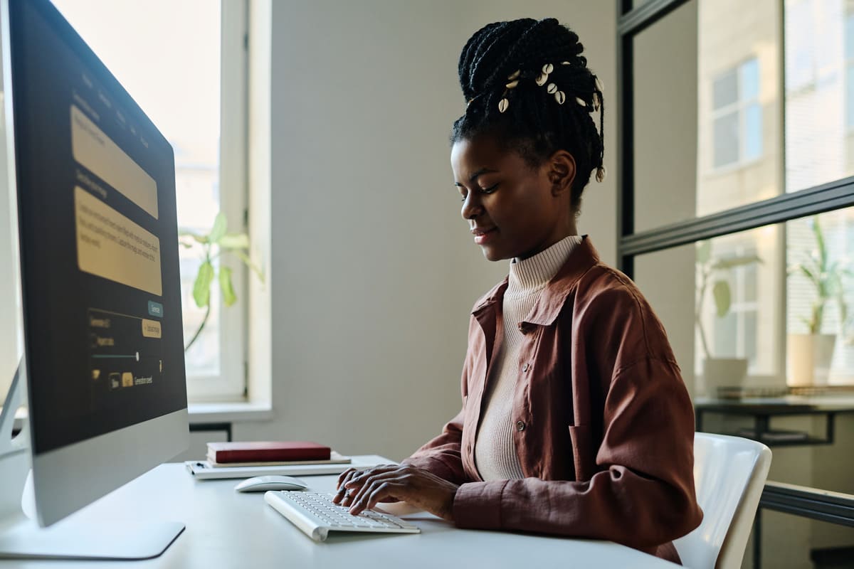 Truth-O-Meter: Enhancing Accuracy in AI-Generated Content